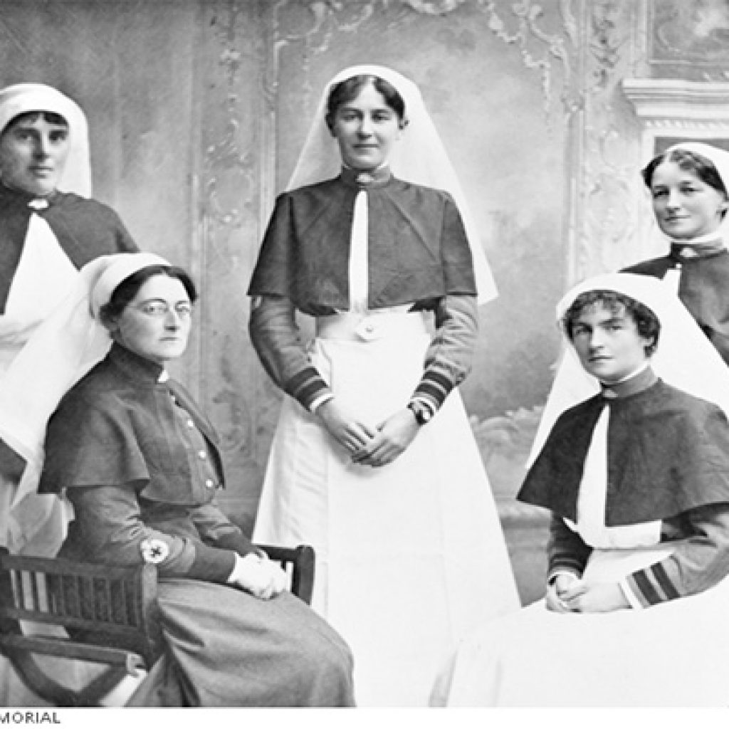 WW1 nurses - Escape Trekking Adventures